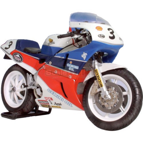 Universal Hobbies 4821 - Honda RC30 Joey Dunlop Isle of Man TT F1 Winner